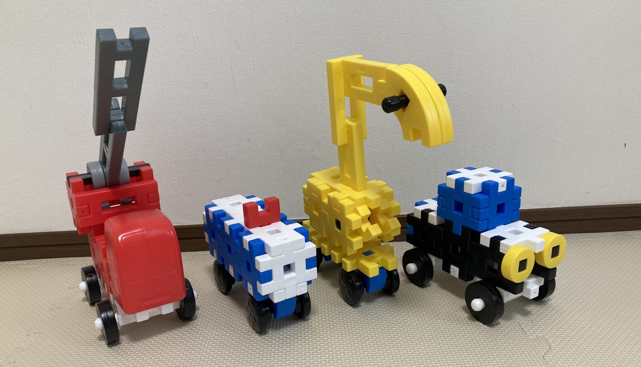 学研ニューブロック【はたらくのりものBOX】内容と3歳児の反応、作品 | おうち英語とたのしい暮らし